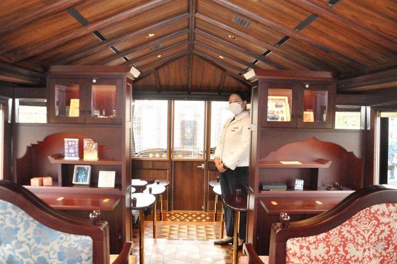 In Photos: Japan's luxury Royal Express train exudes opulence - The ...