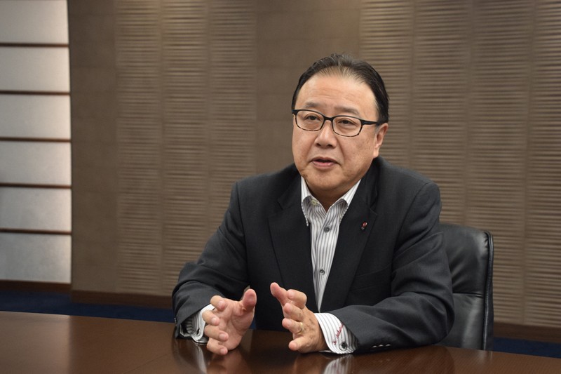 SOMPOホールディングスの桜田謙悟CEOが退任へ | 毎日新聞