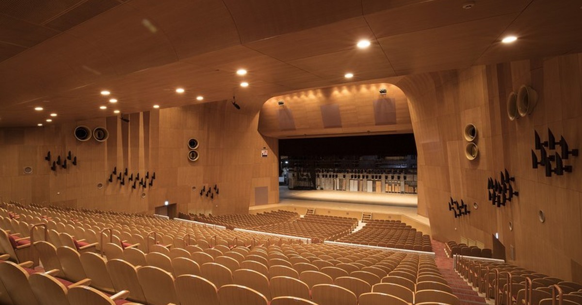 Retro Japan in Photos: Saitama Hall rebuilt in 1966 - The Mainichi