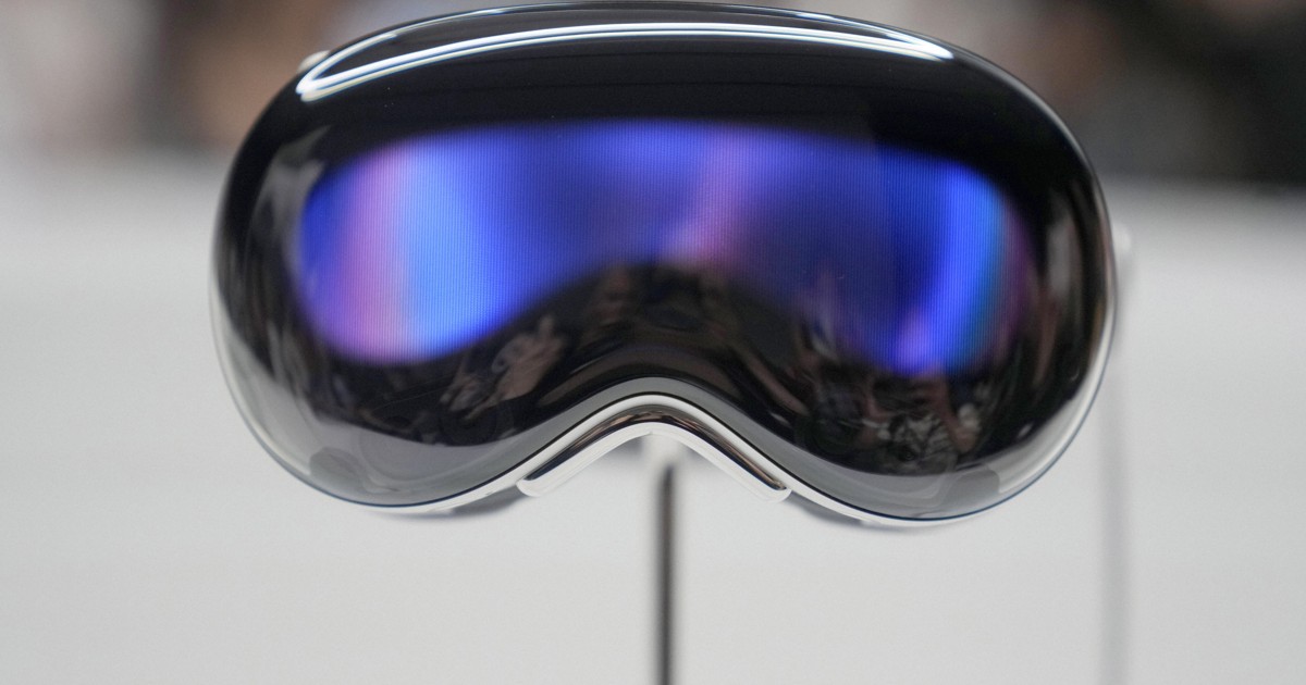 Why Apple is pushing the term 'spatial computing' along with its new ...