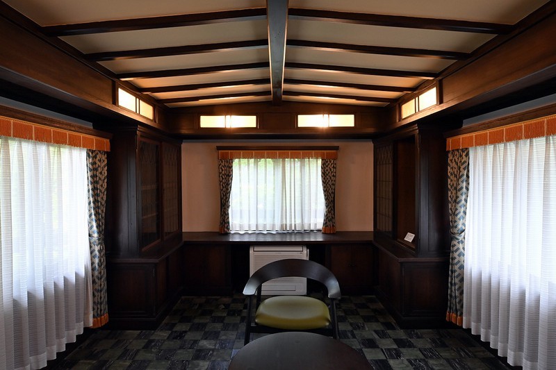 Retro Japan in Photos: A potpourri of int'l style at tycoon's Nagoya ...