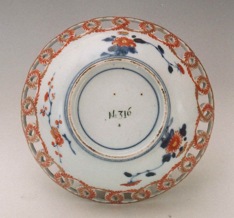 Centuries-old Imari ware in Japan was once in king's porcelain ...