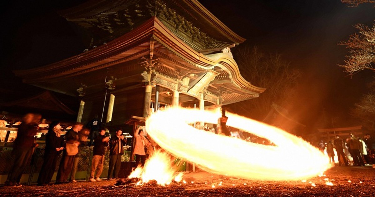 In Photos: Rings of fire spun at southwest Japan shrine to pray for ...
