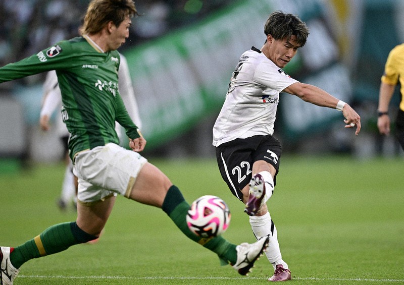 サッカー：サッカー J1 東京ヴ2－2FC東京 FC東京、劇的ドロー 遠藤殊勲の2得点 | 毎日新聞