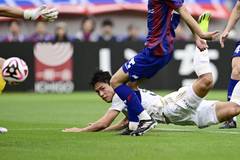 サッカー：サッカー J1 町田2－1FC東京 ファンがお待ちだ 呉が勝ち越し弾 | 毎日新聞