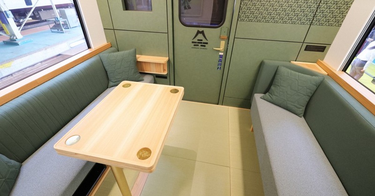 In Photos: Gorgeous sightseeing train dubbed 'moving suites' unveiled ...