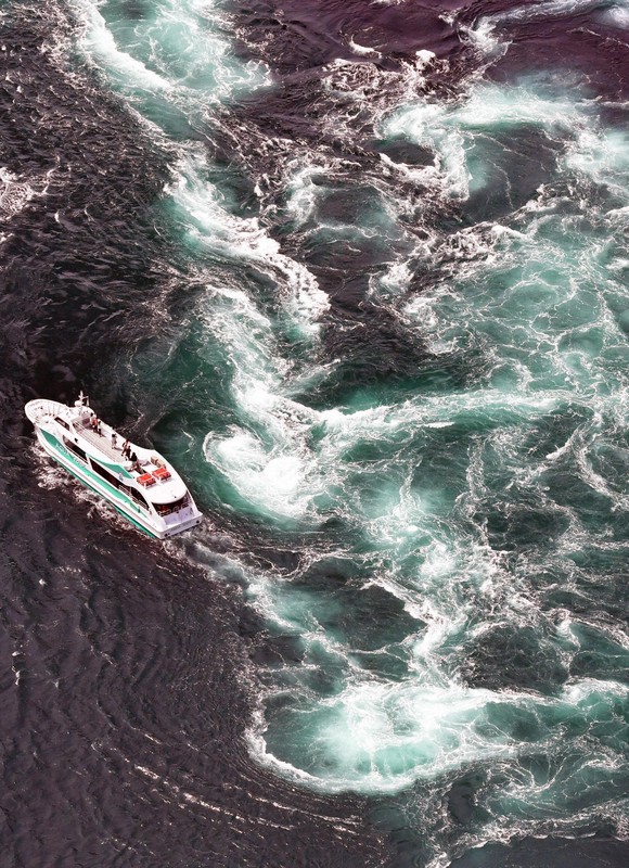 In Photos: Naruto Strait in west Japan treats tourists to giant ...
