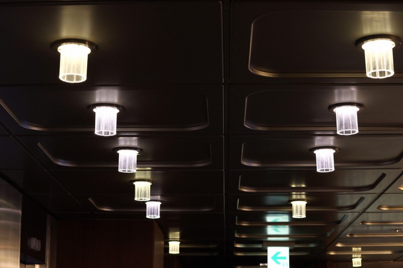 Retro Japan in Photos: 'Tekko Kaikan' steel industry hall in Tokyo ...