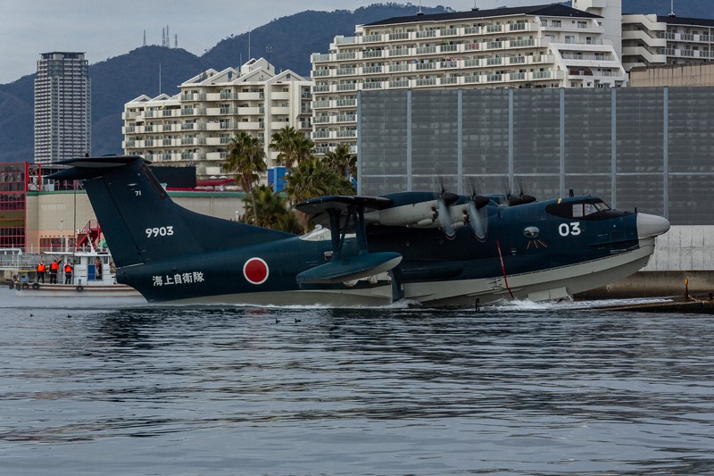 存続危機なぜ？日本が誇る救難飛行艇 荒波着水の水陸両用US2 [写真特集1/23] | 毎日新聞