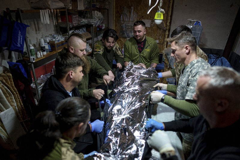 Russian assault opens new front, diverting Ukraine forces as Western ...
