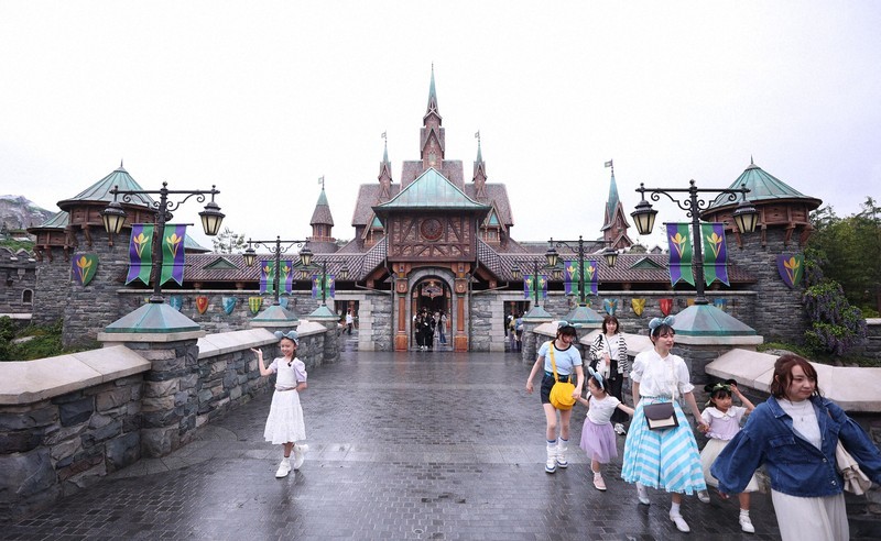 In Photos: Tokyo DisneySea's new Fantasy Springs area to open in June ...
