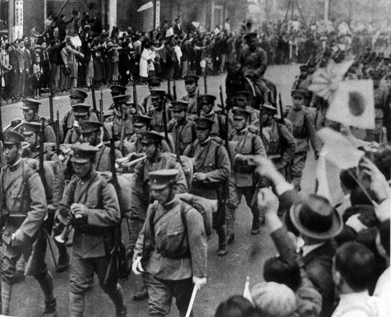 「大東亜戦争」 「太平洋戦争」 隣国を忘れた日本 [写真特集1/6] | 毎日新聞