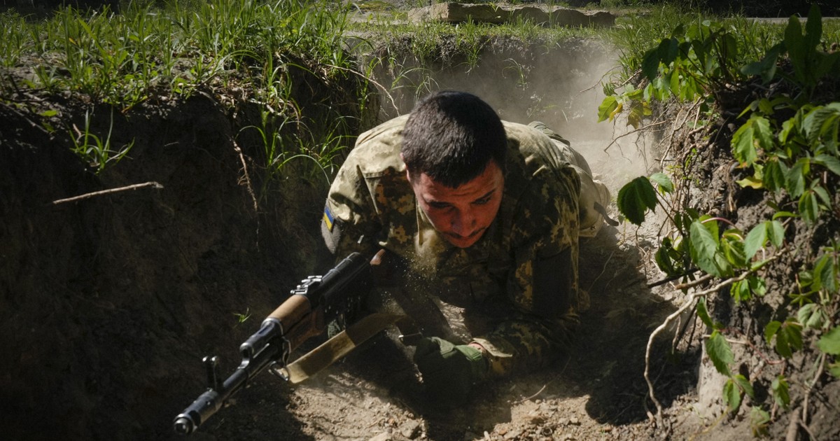 Ukraine's divisive mobilization law comes into force as a new Russian ...