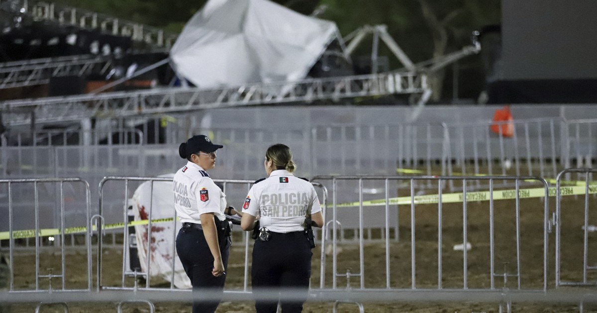 Stage collapse at a campaign rally in northern Mexico kills at least 9 ...
