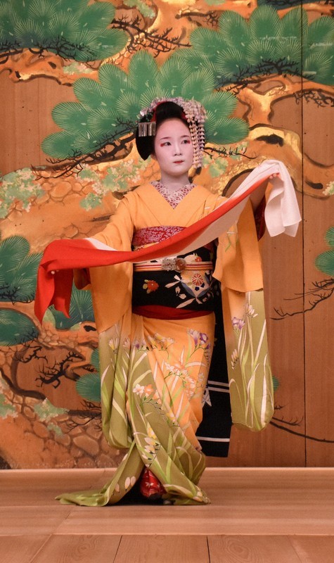 In Photos: Kyoto's new museum offers dances, photo-taking with geisha ...