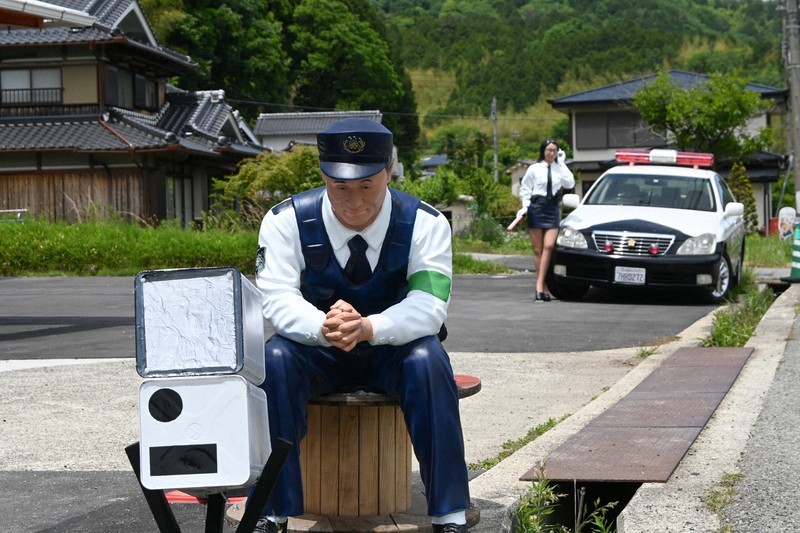 In Photos: Realistic police officer dummies, fake patrol car appear in ...