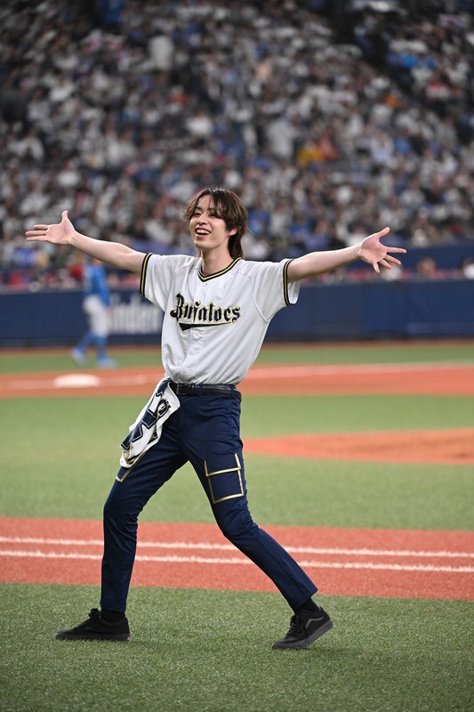 「気づいたら旗を…」 オリックスBsGravity・JUNKIさんに聞く | 毎日新聞