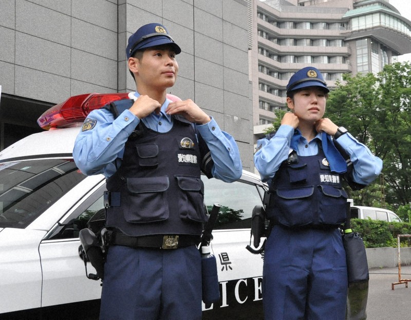 Aichi pref. police OK use of sunglasses, bottle holders to cope with ...