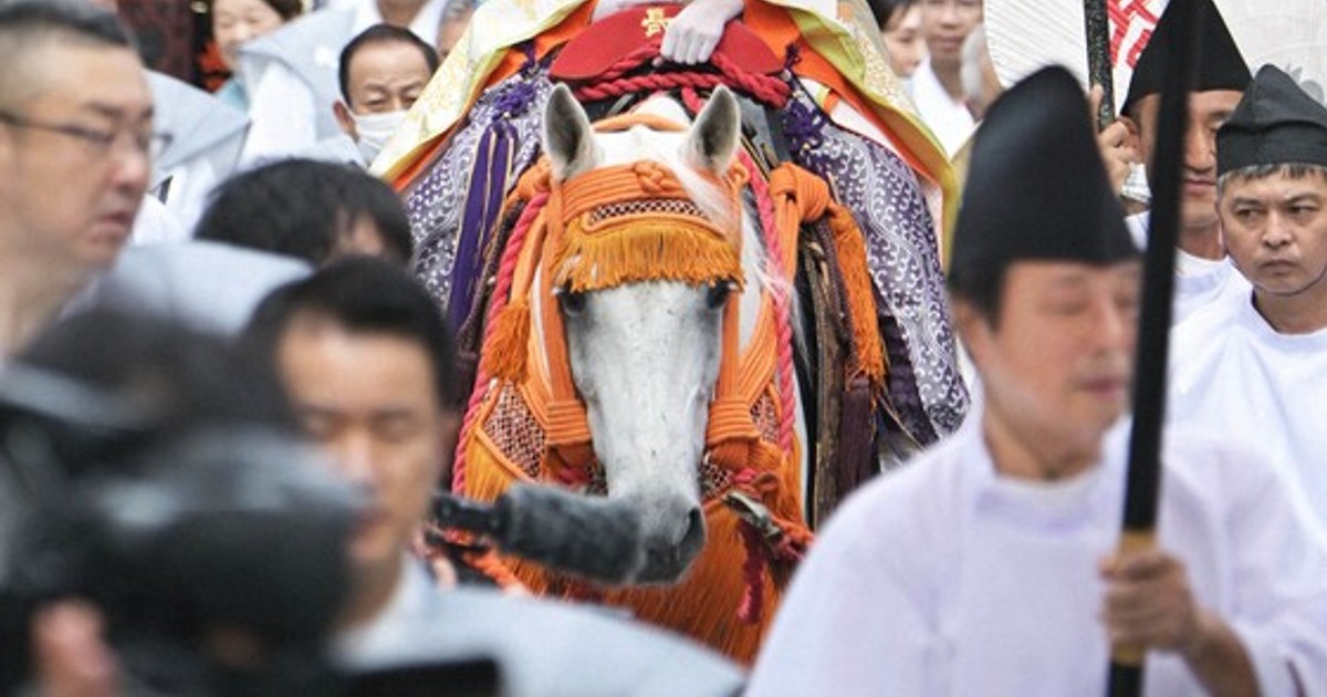 In Photos: Child in Heian costume joins ceremony heralding start of ...