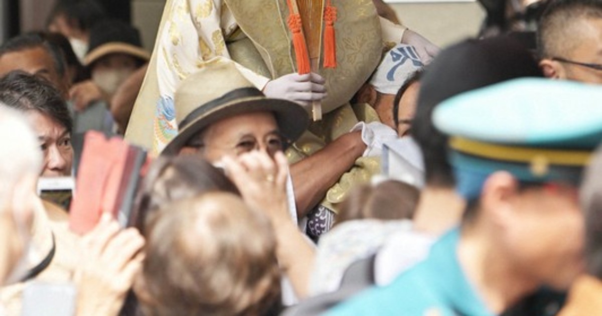 In Photos: Child in Heian costume joins ceremony heralding start of ...