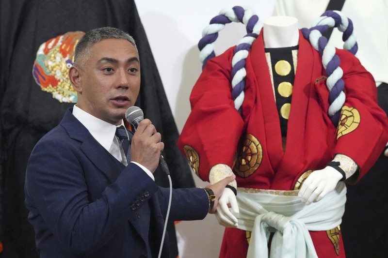 On stage, one of Japan's biggest Kabuki stars changes roles in an ...