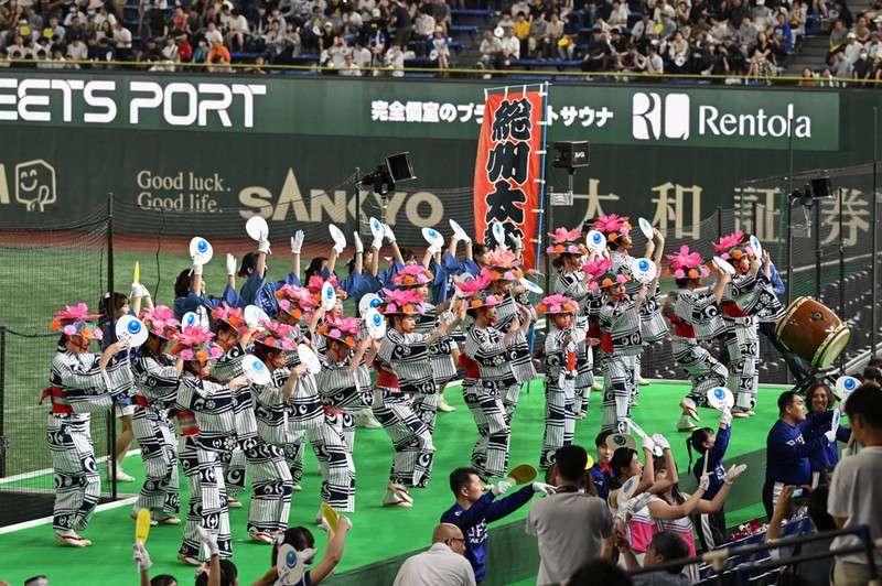 JFE東日本（千葉市）の応援団（1回戦） [写真特集1/35] | 毎日新聞