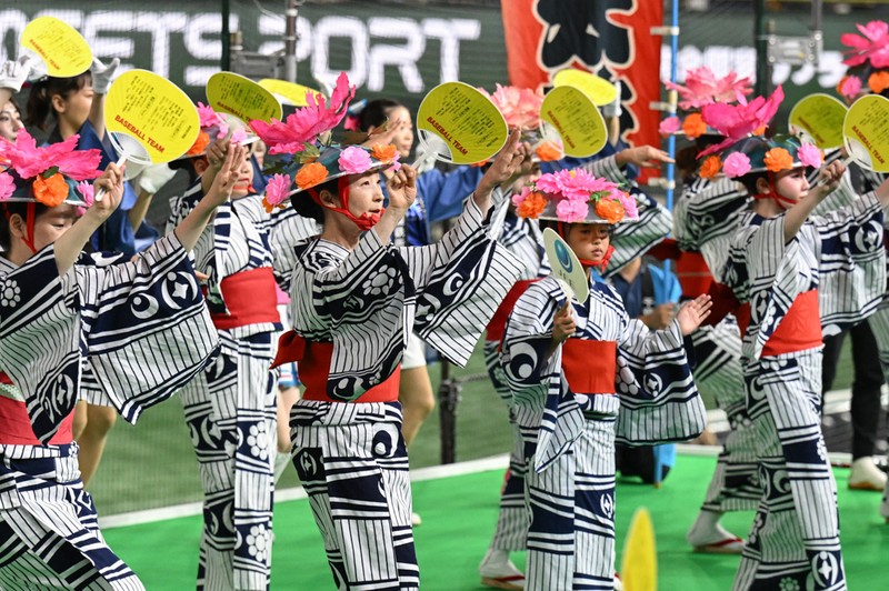 JFE東日本（千葉市）の応援団（1回戦） [写真特集1/35] | 毎日新聞