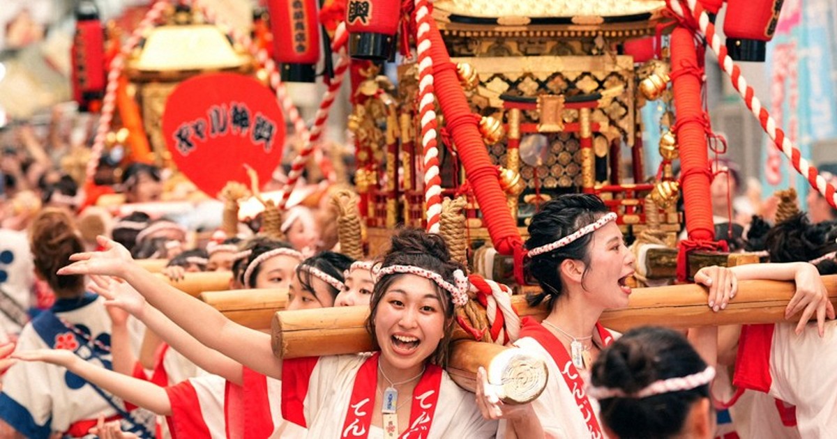 In Photos: Women vigorously carry portable shrines for Osaka summer ...