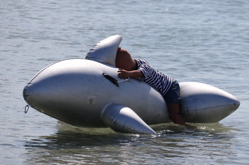 Japan experts advise caution when using flotation devices, note safety ...