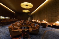 Retro Japan in Photos: Asama Main Bar in Tokyo's Grand Prince Hotel ...