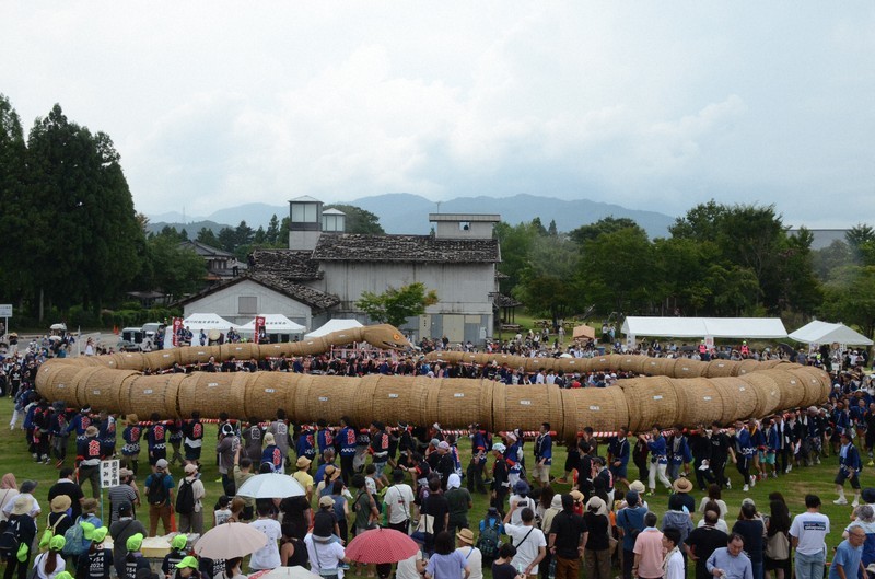 In Photos: Massive straw snake carried by hundreds in Japan village ...