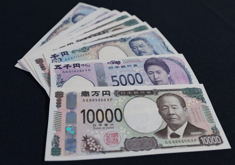 More than half in Japan have received new banknotes 1 month after ...