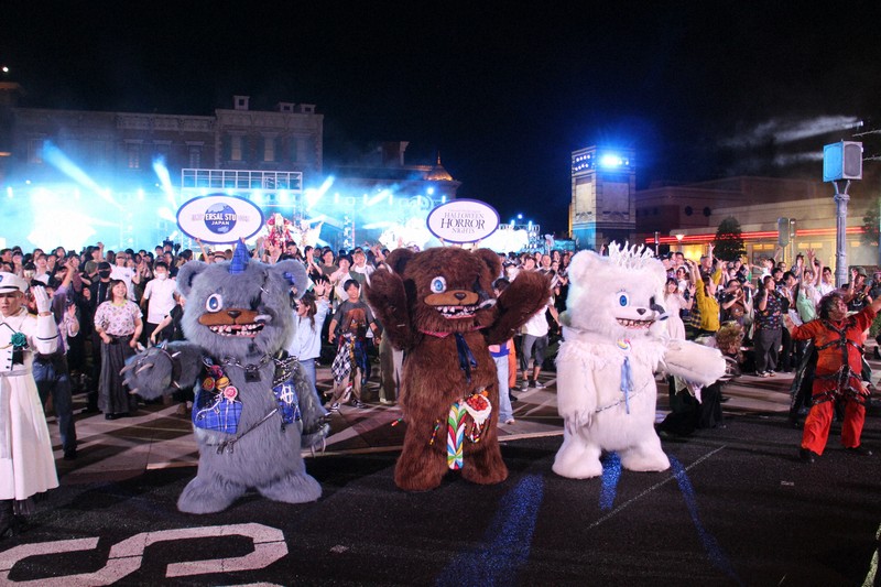 Halloween events begin at Universal Studios Japan, featuring 'Chainsaw ...