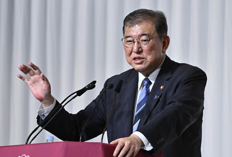 77% say new leader should uncover truth about Japan ruling party money ...