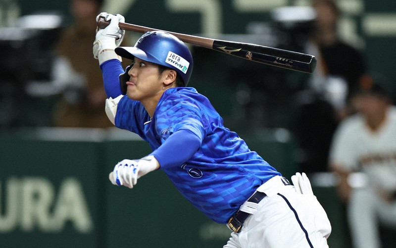 セ・リーグCS第2戦 巨人vsDeNA [写真特集1/21] | 毎日新聞