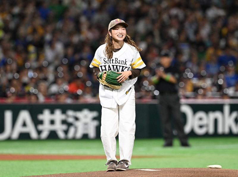 日本シリーズ第3戦 ソフトバンクvsDeNA [写真特集17/23] | 毎日新聞