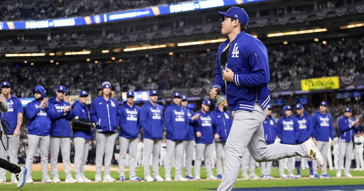 Ohtani returns after dislocating shoulder, goes hitless as Dodgers take 3-0 World Series lead ...
