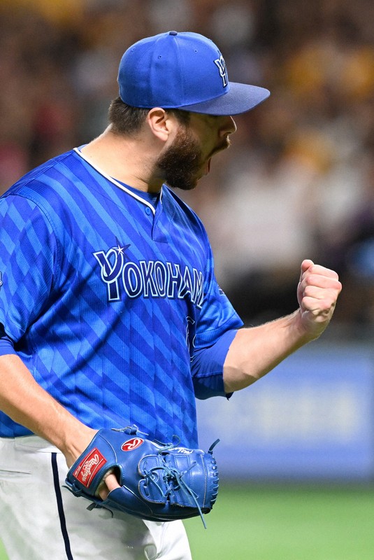 短気を抑えたDeNA・ケイ 強力ソフトバンク打線を七回無失点 | 毎日新聞