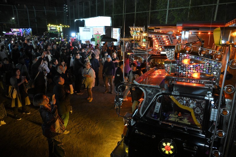 In Photos: Colorful 'dekotora' trucks light up Tokyo Bon dance festival ...