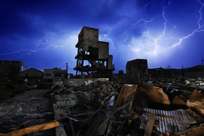 Mainichi wins prize for photo showing central Japan city gutted by post ...