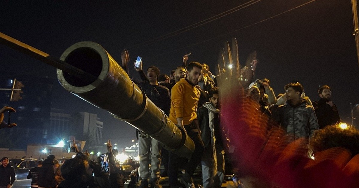 Syrian government falls to fast-moving rebels, ending 50 years of iron rule by Assad family ...