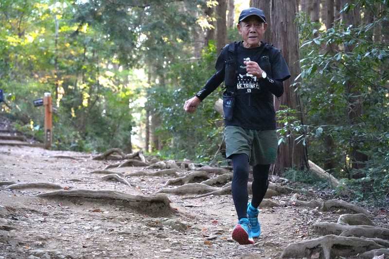 87-year-old trail runner in Japan keeps pushing the limits after 160 km ...