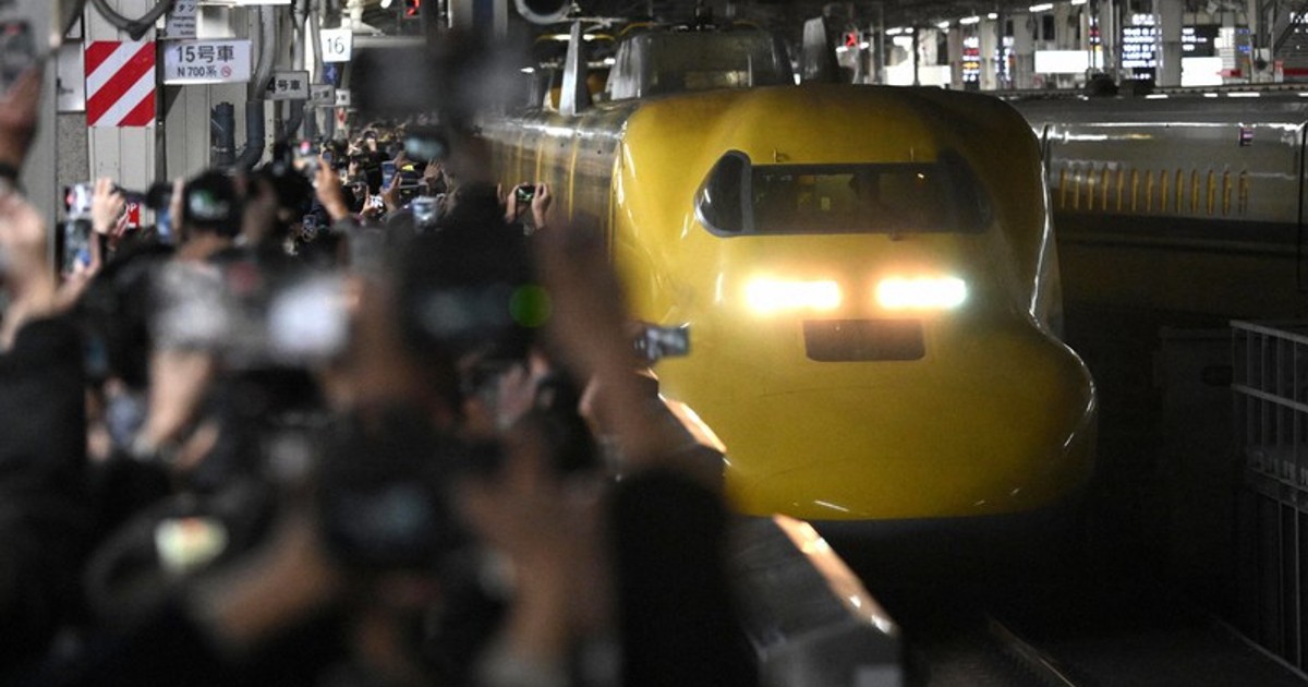 In Photos: Japan's 'Doctor Yellow' T4 track-testing shinkansen retires ...