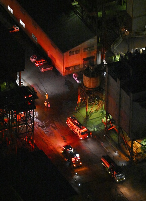 JFEスチール西日本製鉄所で火災 岡山県倉敷市 [写真特集1/4] | 毎日新聞