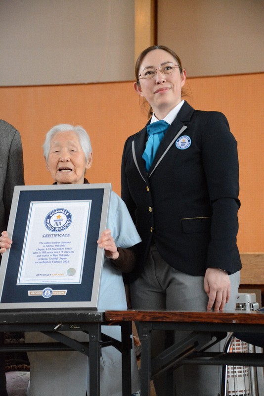 108-year-old Japanese woman recognized as world's oldest barber - The ...