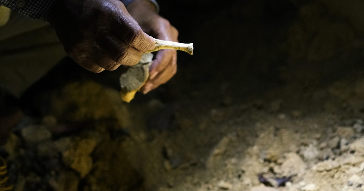 In Photos: Okinawan bone digger searches for remains from fierce World ...