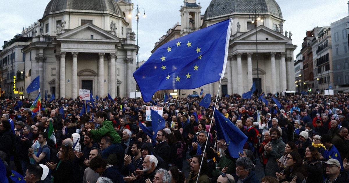 Tens of thousands join pro-Europe rally in Rome, amid worries over ...