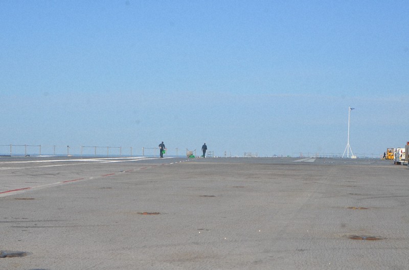 自由を掲げた大統領 空母に残る今への「問い」 [写真特集1/18] | 毎日新聞