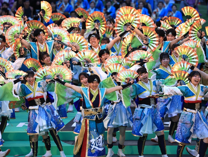 札幌でYOSAKOIソーラン祭り開幕 飛び入り会場も6年ぶり復活 | 毎日新聞