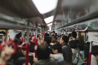 Past and modern Japanese physicists analyzed packed trains to secure ...